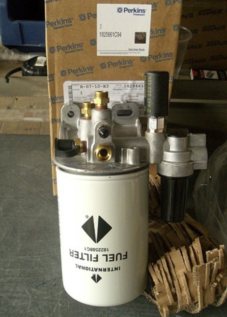 Фильтр топливный в сборе/FUEL FILTER ASS Perkins 1825661C94